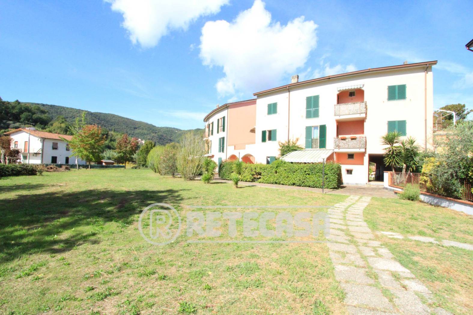 Bilocale via Persio 2, Centro, Ameglia