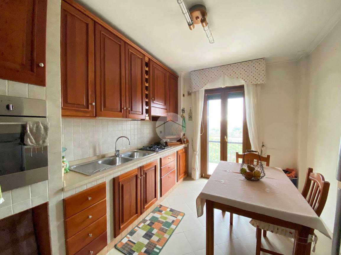 Appartamento viale della resistenza 241, Scampia, Napoli