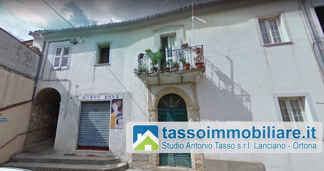 Locale commerciale con laboratorio in Vendita