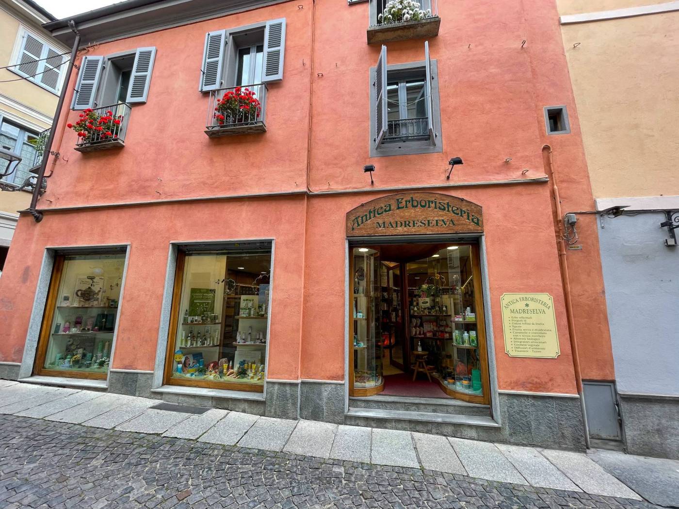 Erboristeria in Vendita