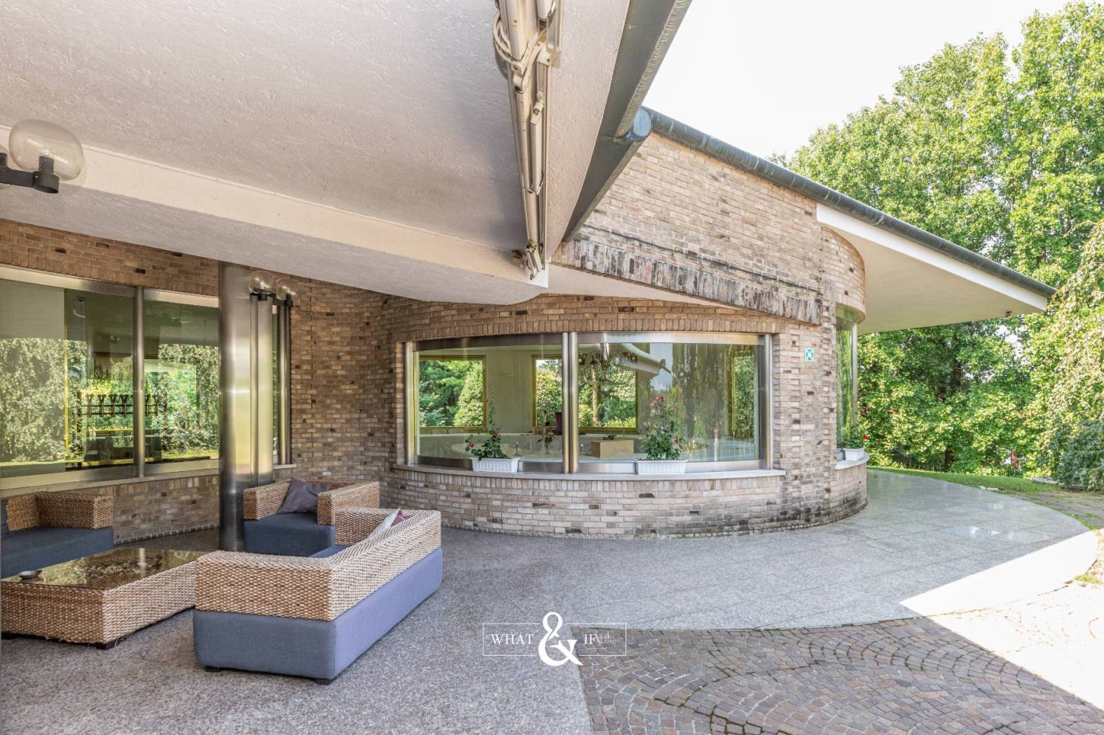 Locale commerciale in Vendita