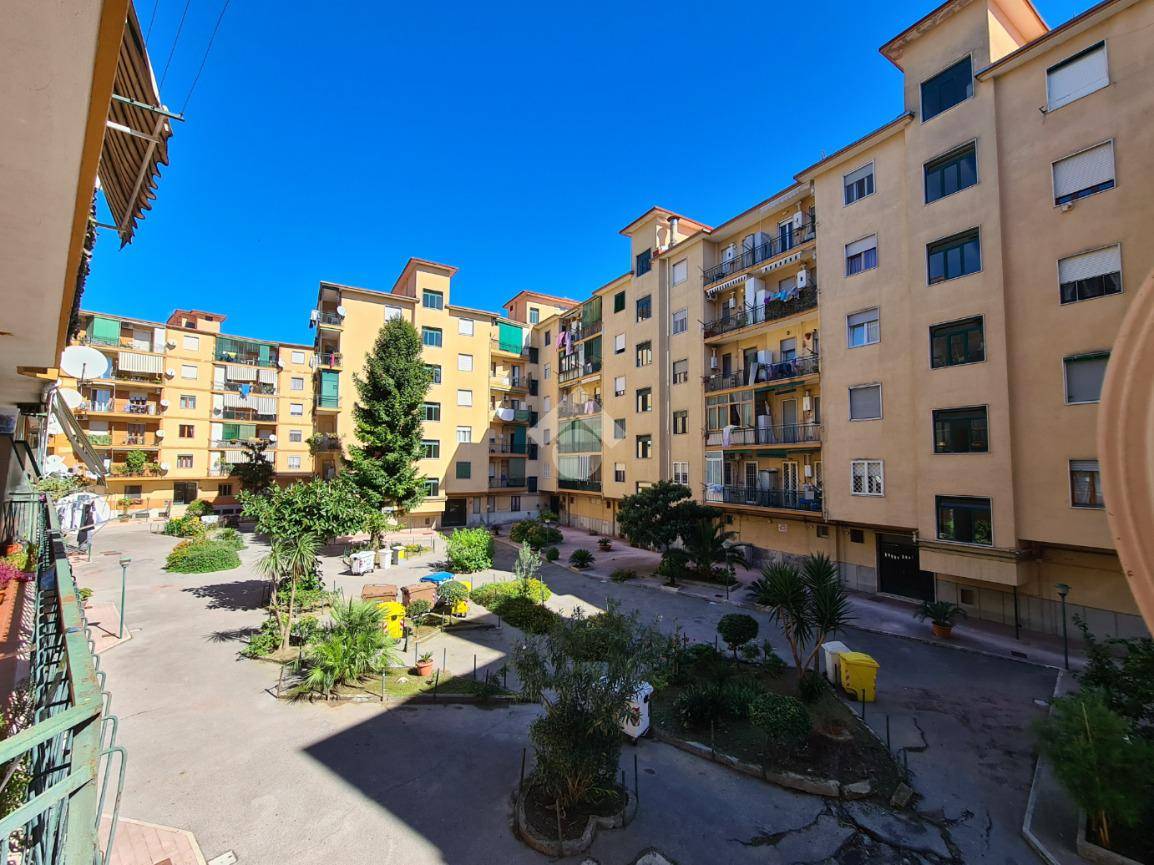 Bilocale via paolo della valle 93, Soccavo, Napoli