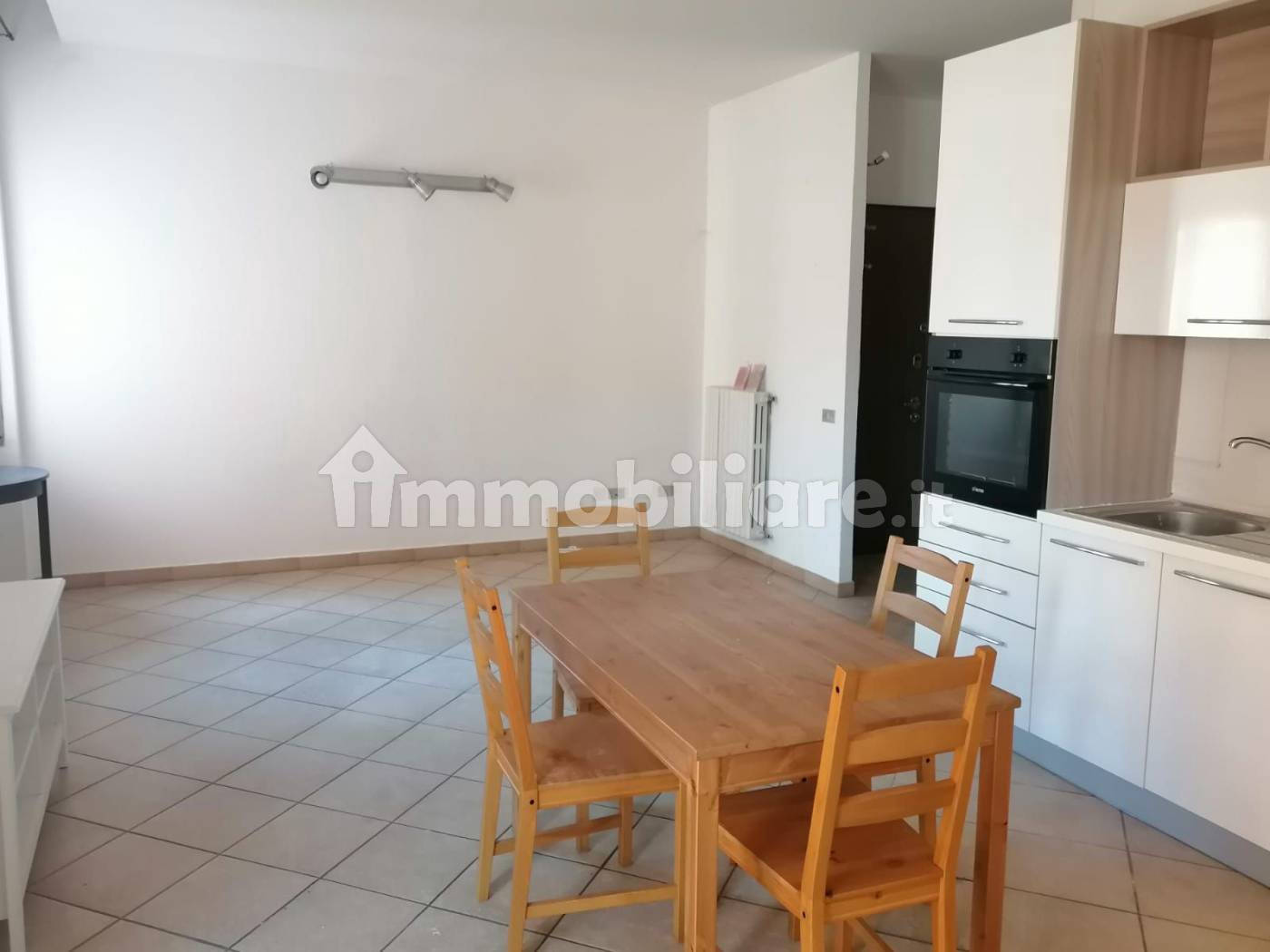 Monolocale via Giuseppe Giusti, San Rocco - Sanzio, Seregno