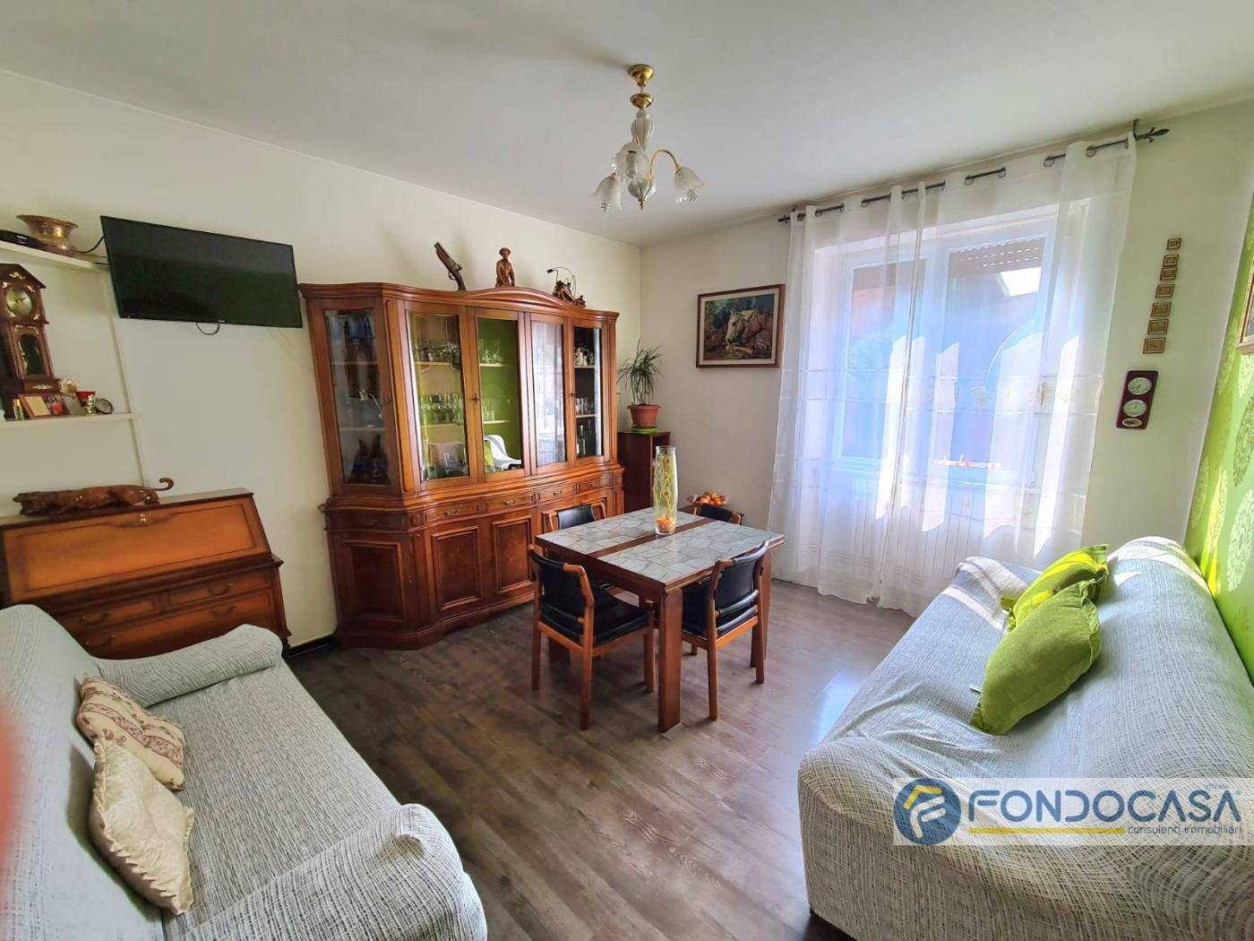 Bilocale via colombara, Meda