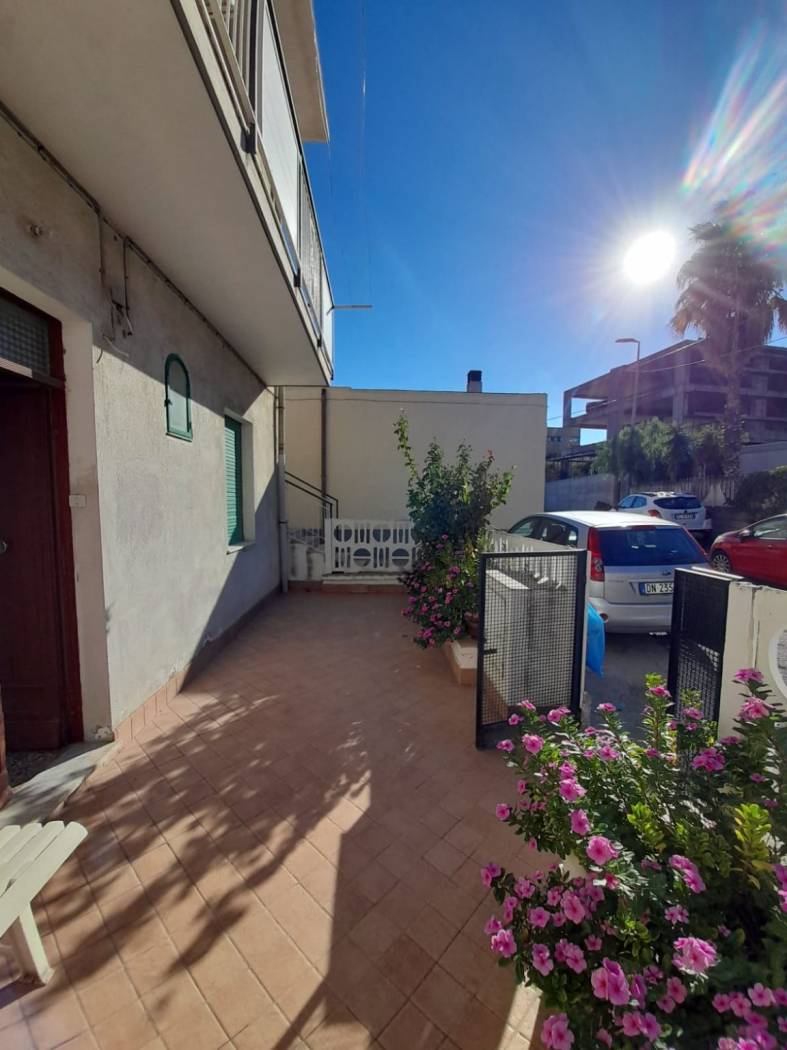 Quadrilocale viale Magna Grecia 73, Fortuna - Corvo, Catanzaro