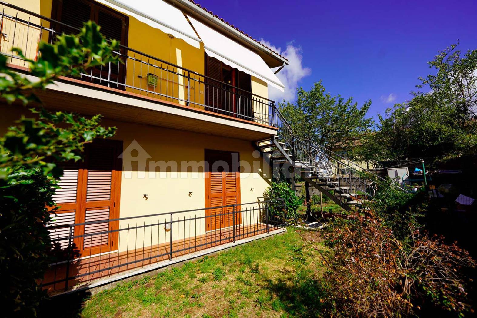 Appartamento via dei Cavalli, Centro, Castel del Piano