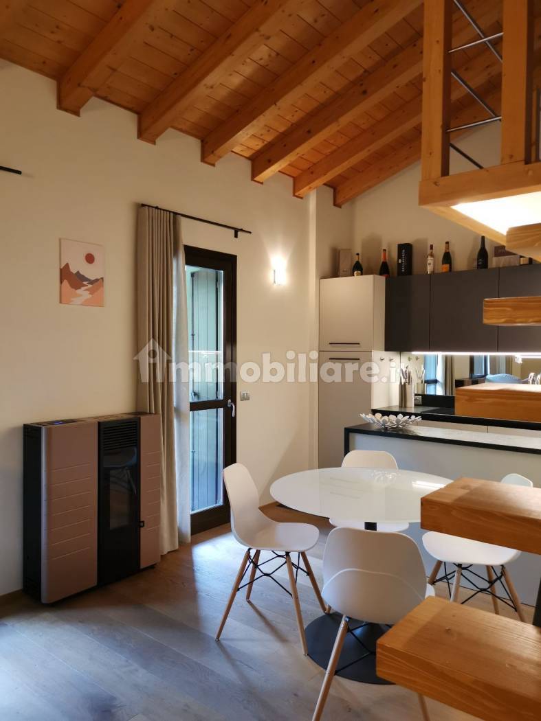 Trilocale via Franco Sampietro, Centro, Chiesa in Valmalenco