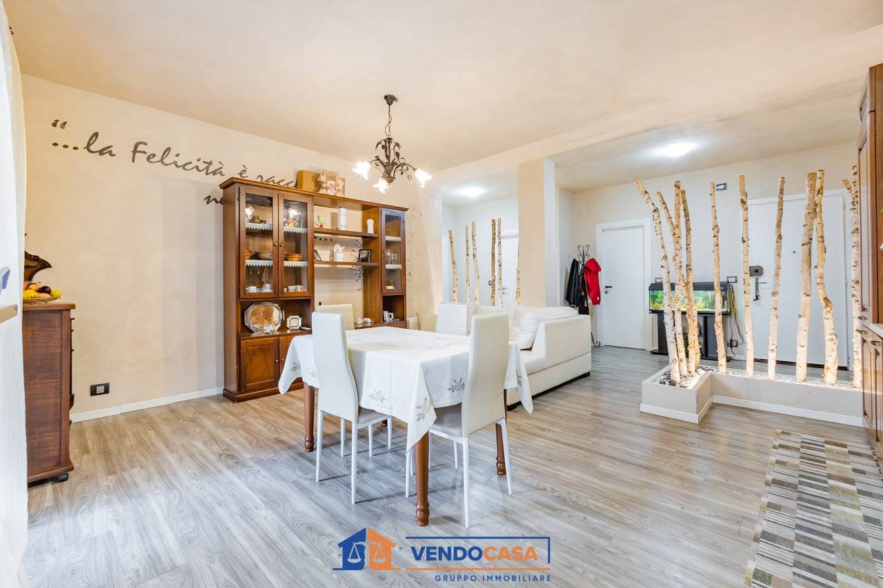 Trilocale via Piramide 22, Centro, Narzole