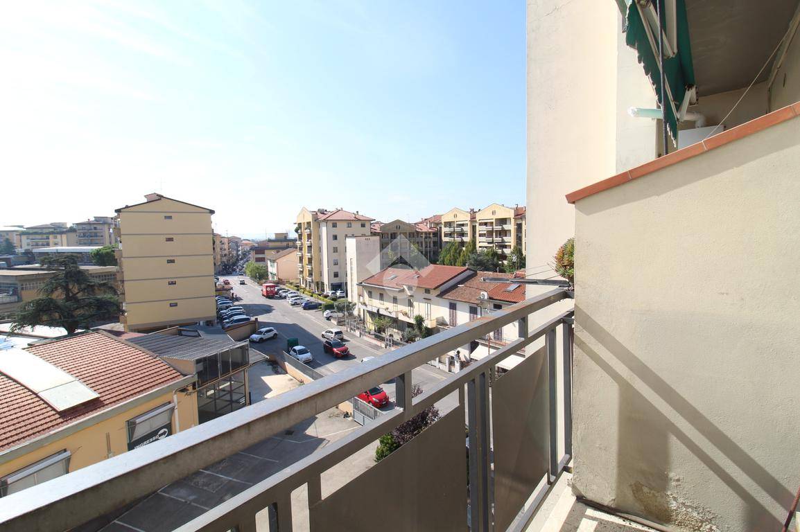 Quadrilocale viale Guglielmo Marconi 14, Mezzana, Prato