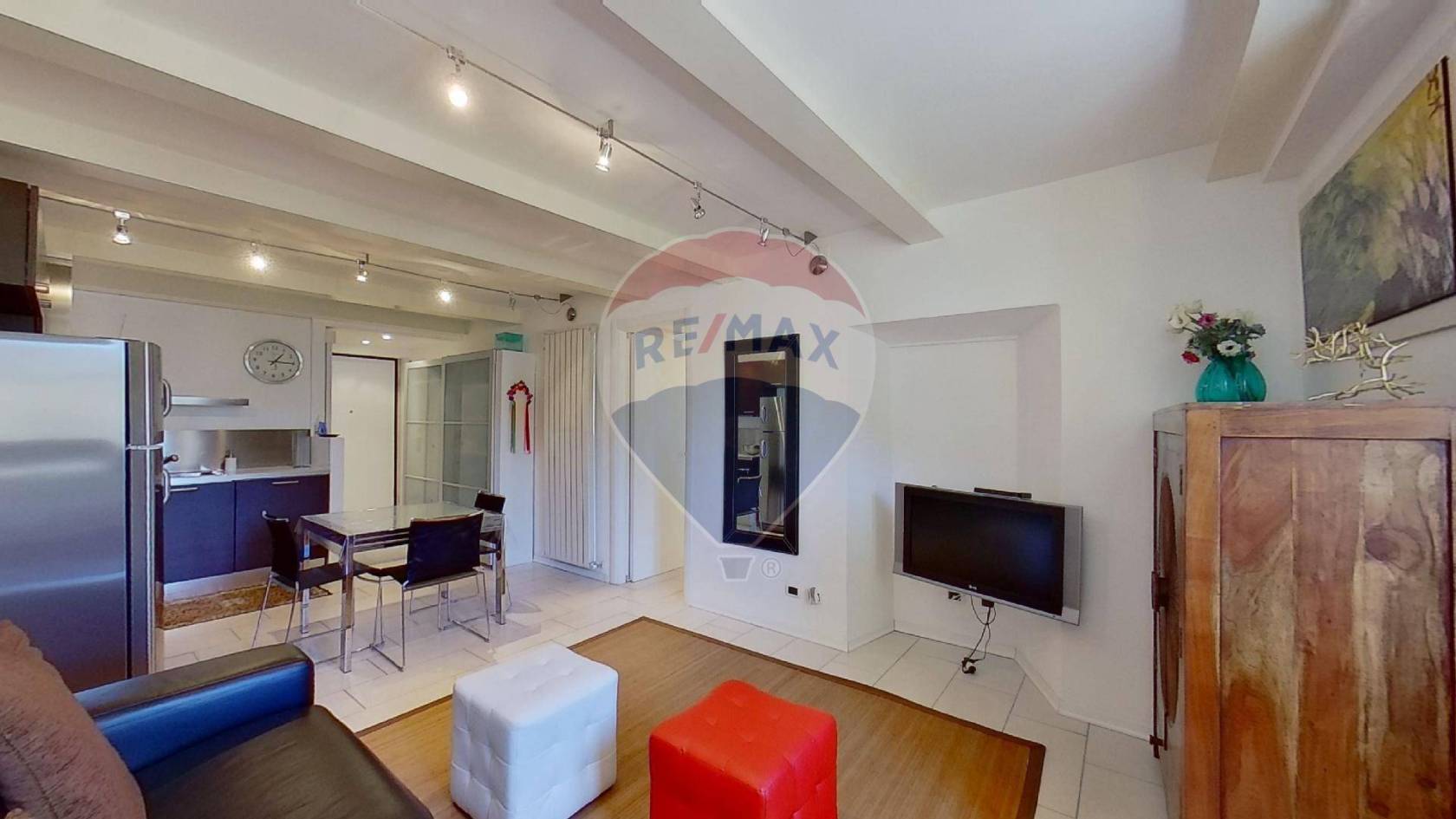 Trilocale via Benefattori 51, Centro, Santa Maria Maggiore