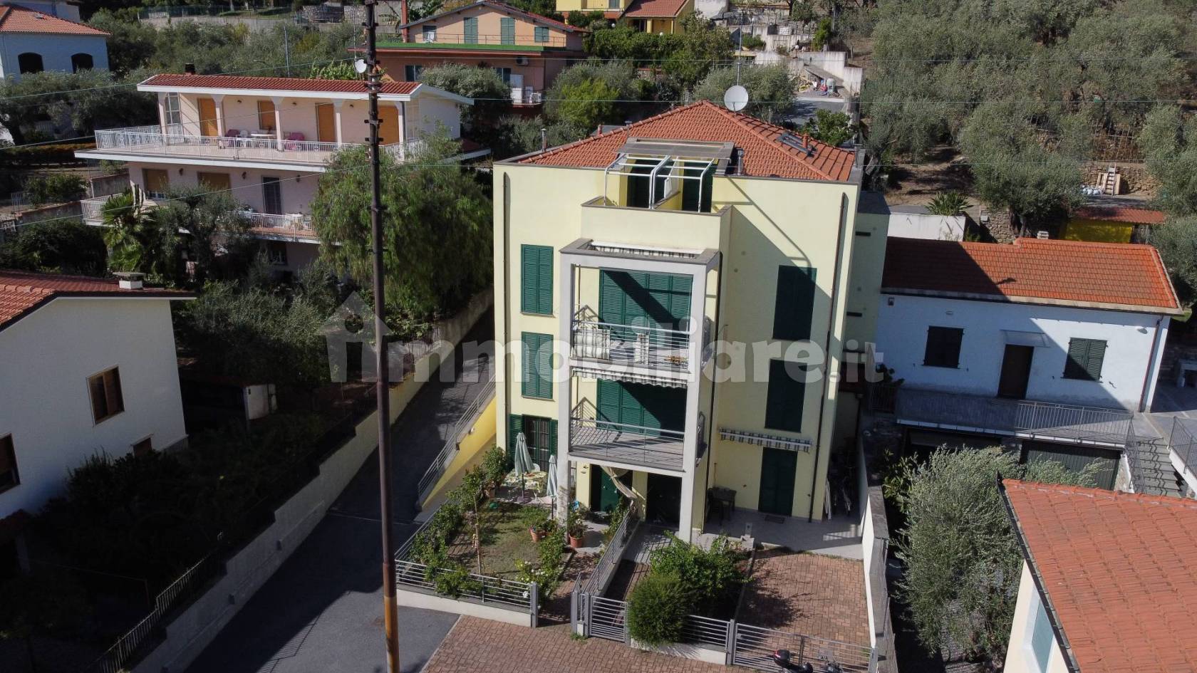 Trilocale via Rodine 15, Centro, Diano Marina