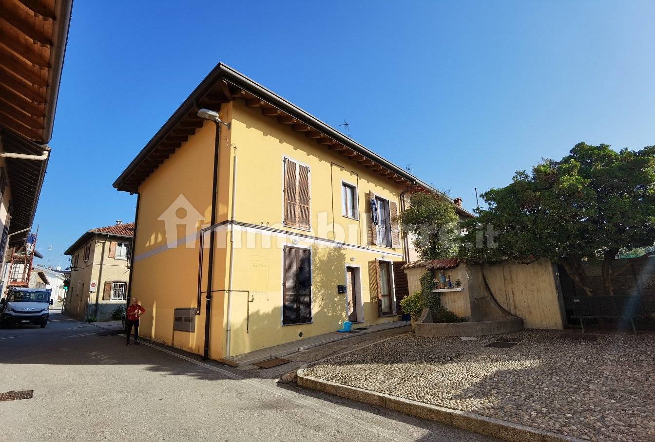 Bilocale via Fratelli John e Robert Kennedy, Olgelasca, Brenna