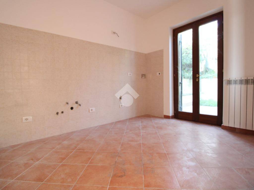 Vendita Villa a schiera in via del Mattone Forano. Buono stato, posto ...
