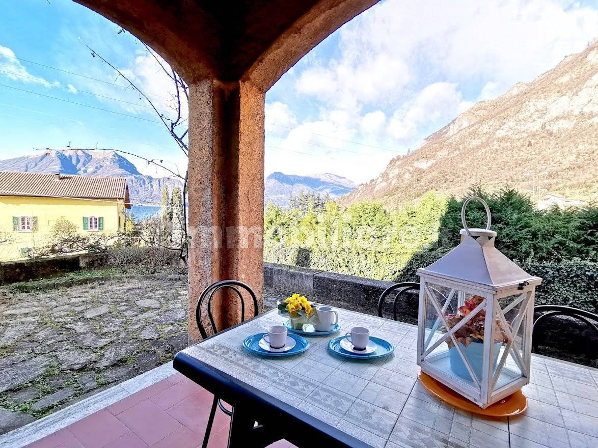 Appartamento via Giussana 3, Lierna