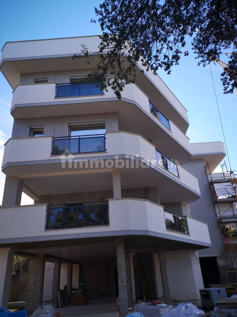 Trilocale via Vivi Gioi, Ottavia, Roma