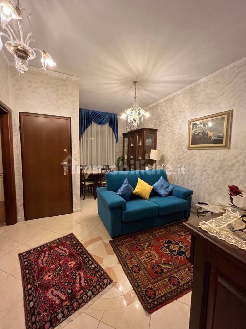 Trilocale via Alessandro Manzoni 2, Centro, Enna