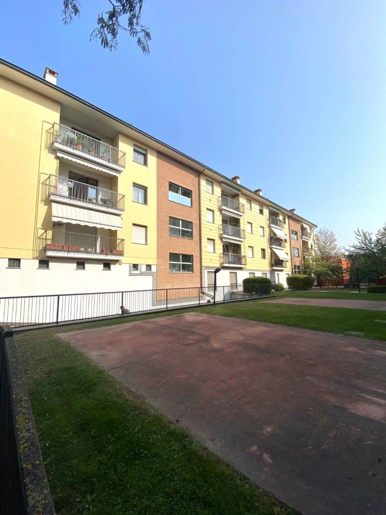 Quadrilocale viale Camillo Campari 62, San Giovannino - Pompieri, Pavia