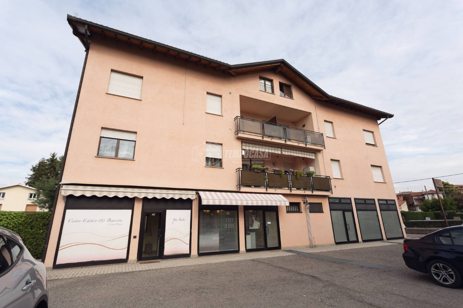 Locale commerciale in Vendita