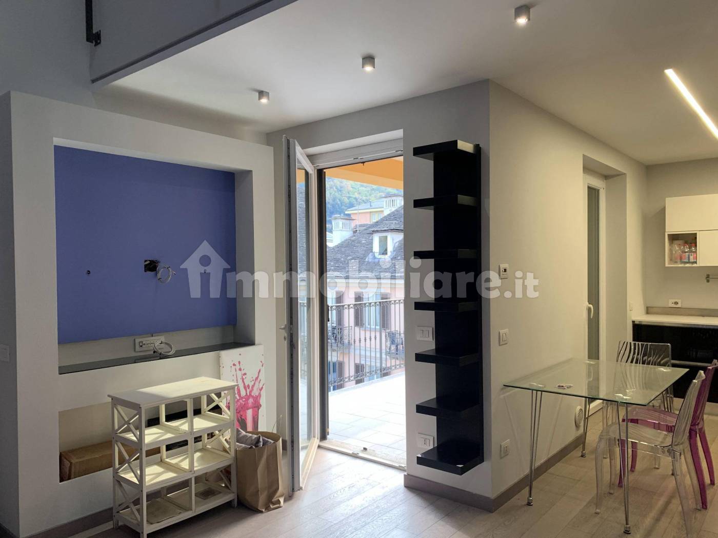 Bilocale ottimo stato, terzo piano, Centro, Domodossola