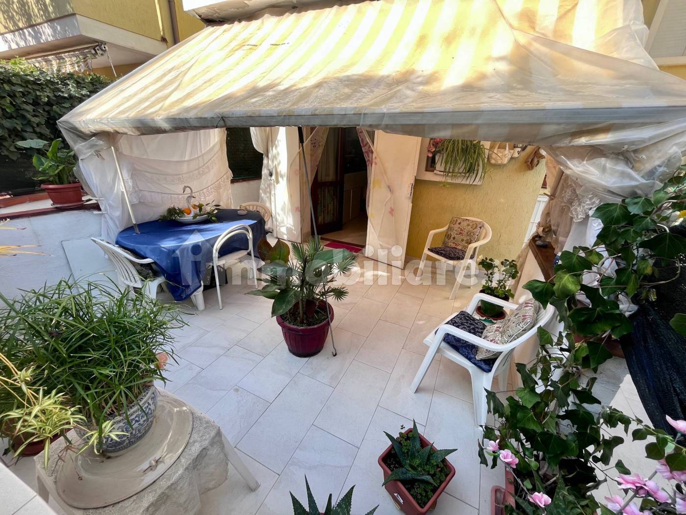 Quadrilocale via Arezzo 39, Marina di Massa Centro, Massa