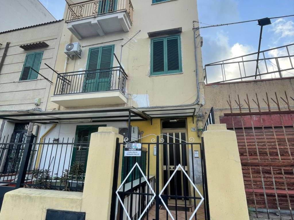 Vendita Appartamento Palermo. Bilocale in via Tasca Lanza 38. Buono ...