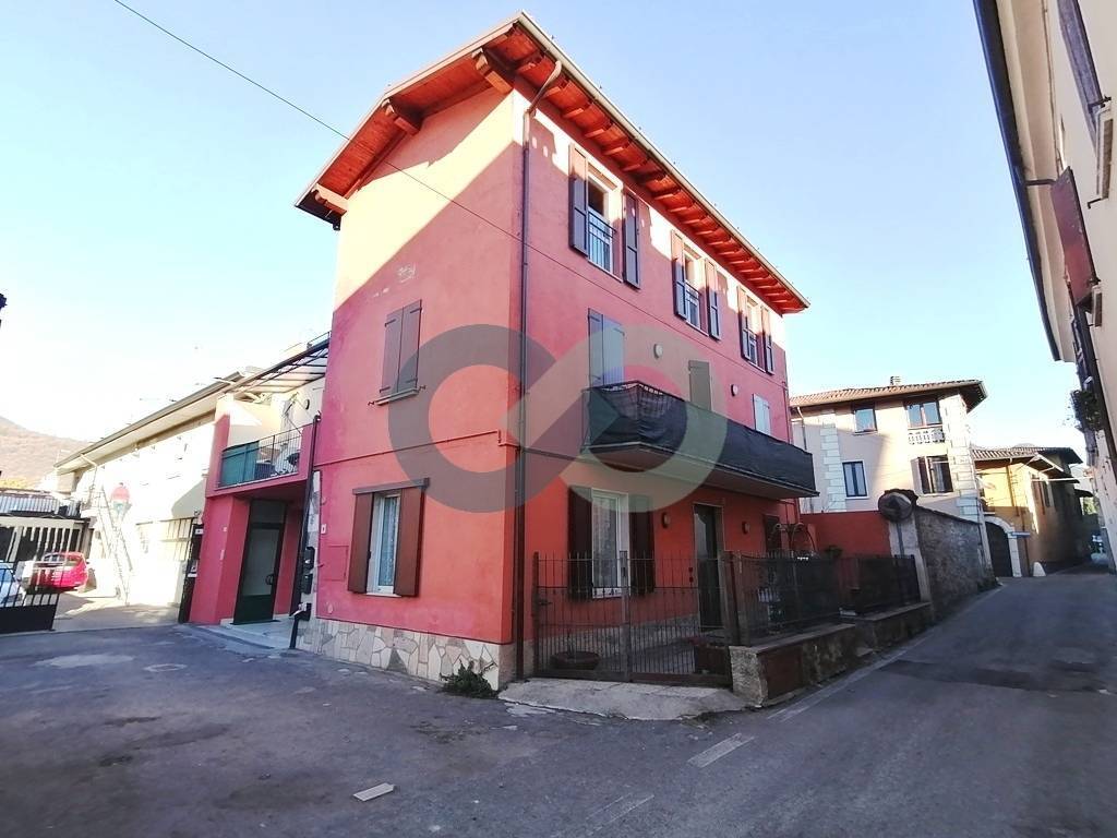 Trilocale via Santa Maria, Gavardo Sopraponte, Gavardo