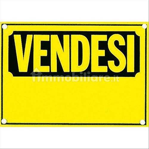 Trilocale via dei Caselli, Mezzana, Prato