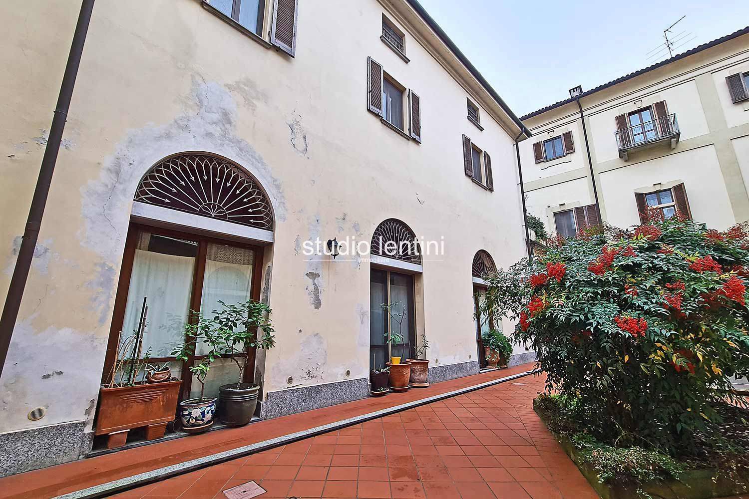 Bilocale via Palestro 4, Centro, Casale Monferrato