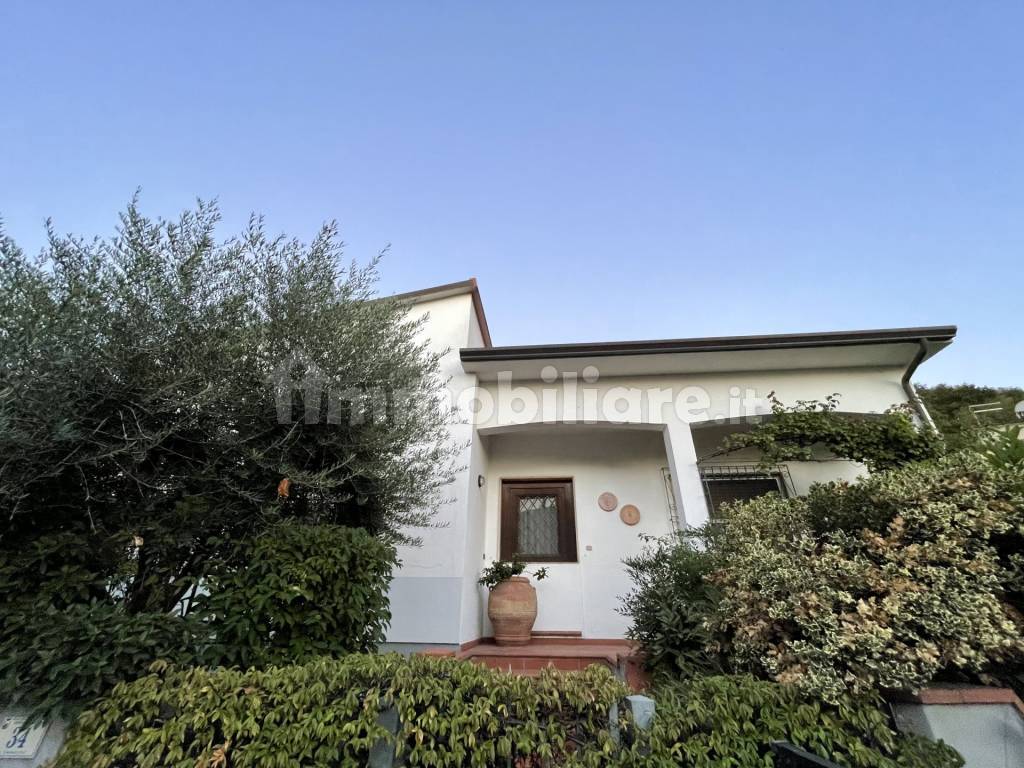 Vendita Villa unifamiliare in via Capannori Porcari. Ottimo stato ...
