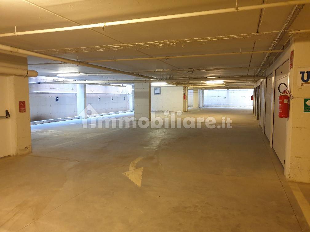 Posto auto - moto in Vendita