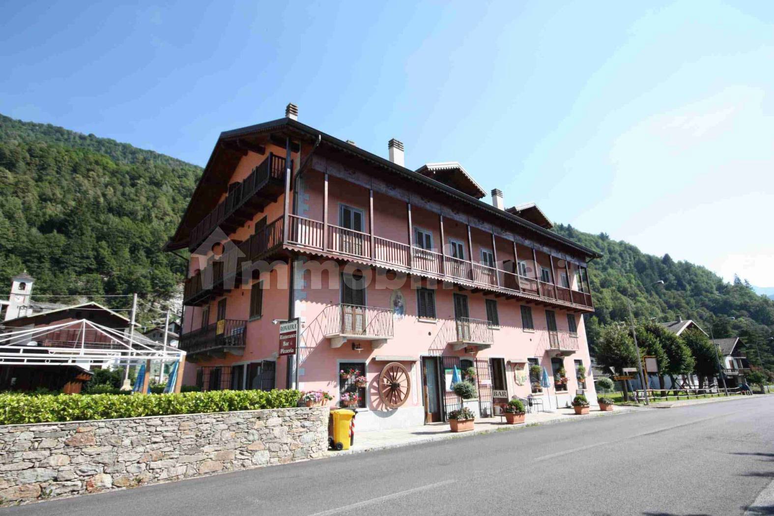 Trilocale via per Alagna, Pila