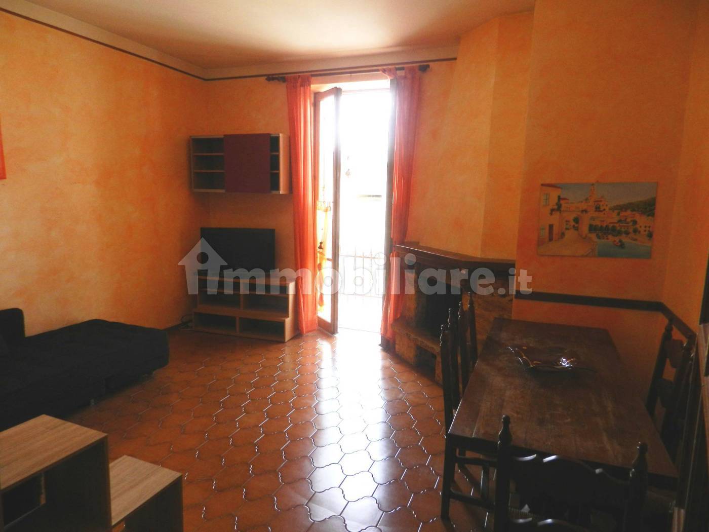 Trilocale via Jean Jonquiere 22, Ospedaletti