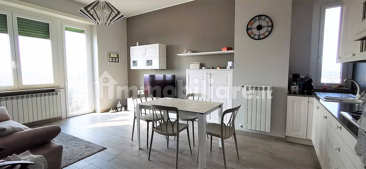 Trilocale via San Bassiano 6, Fanfani, Lodi