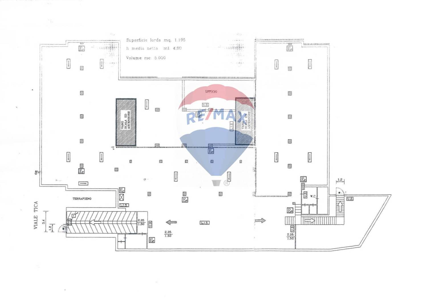 Locale commerciale in Vendita