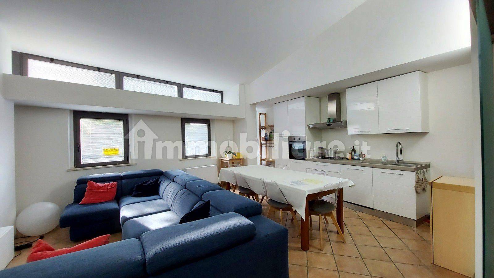 Quadrilocale piazza Simoncelli, Centro Storico, Senigallia