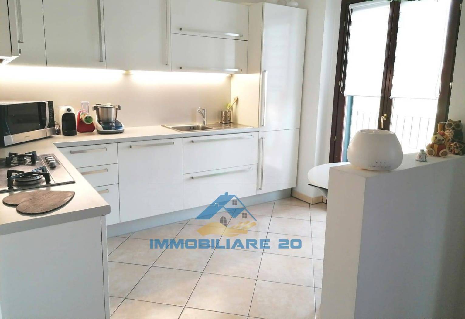 Quadrilocale Contrada Scapriano Alto 20, Centro, Teramo