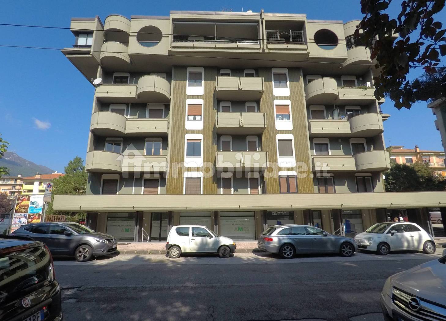 Appartamento via San Giuseppe Moscati, Emanuele II, C. Colombo, Morelli e Silvati, Avellino