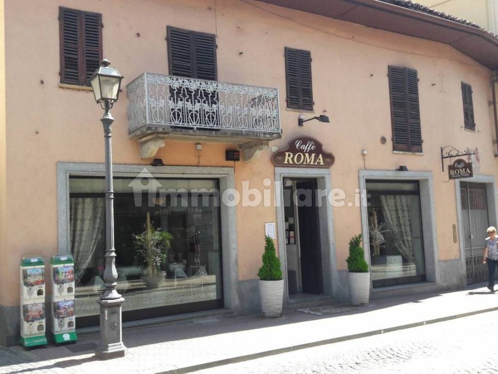 Palazzo - Edificio via Roma, 19, Orbassano, rif. 98909058 - Immobiliare.it