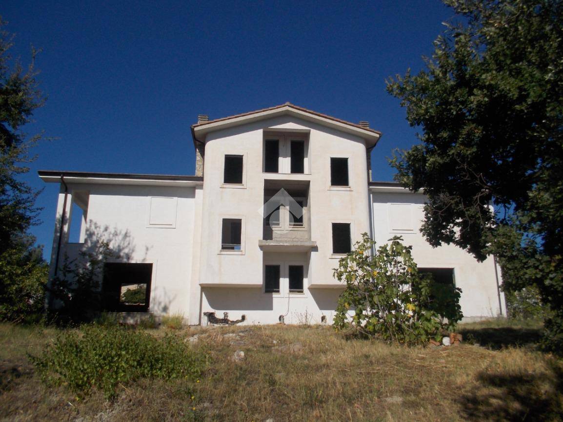 Villa bifamiliare via Santa Lucia, Fontanesi Santa Lucia, Castrolibero