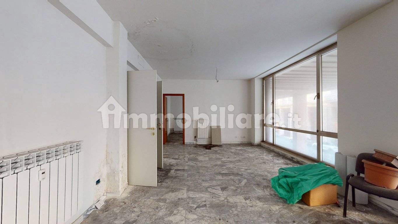 Trilocale via Monte Grappa 6, Via Grande - Piazza della Repubblica, Livorno
