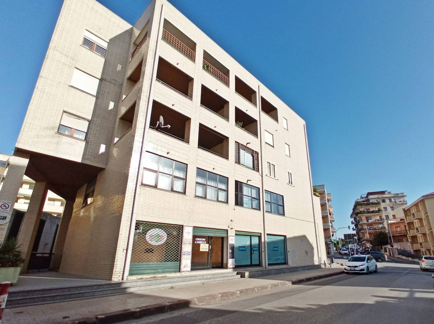 Attività commerciale in Vendita