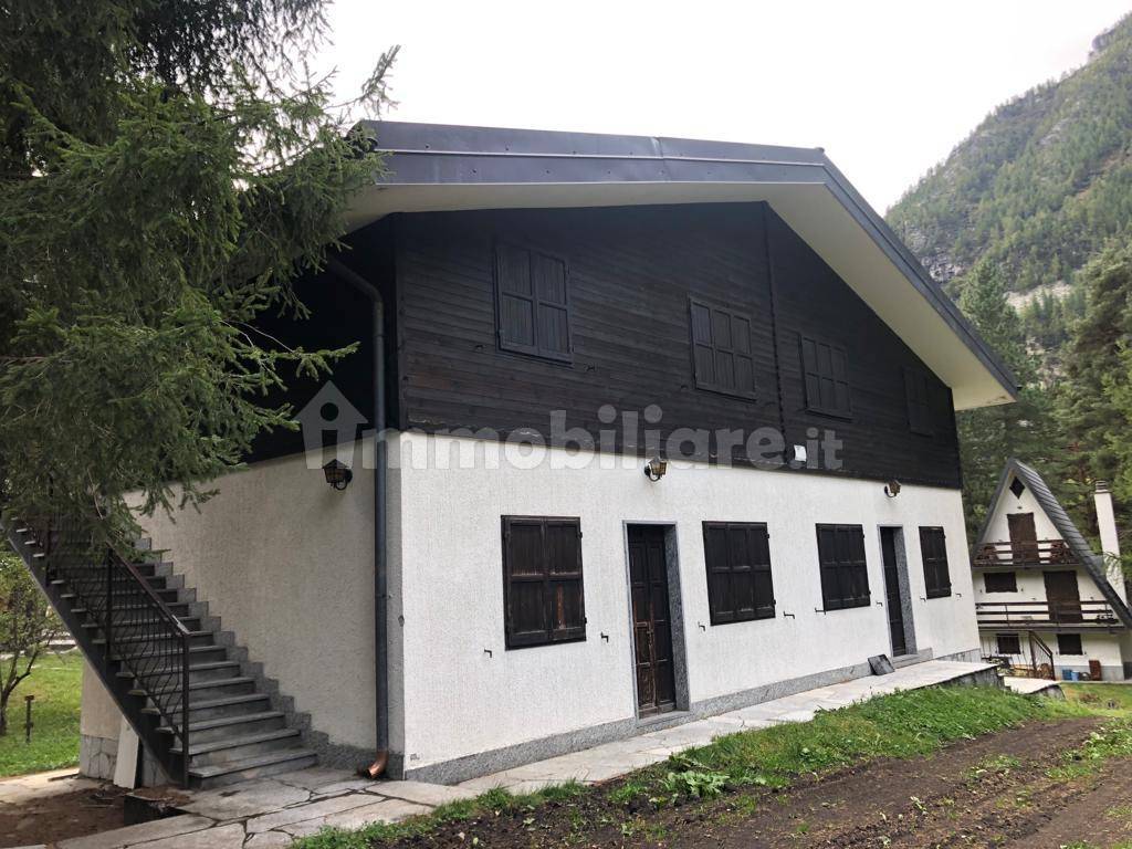 Trilocale buono stato, piano terra, San Domenico, Varzo