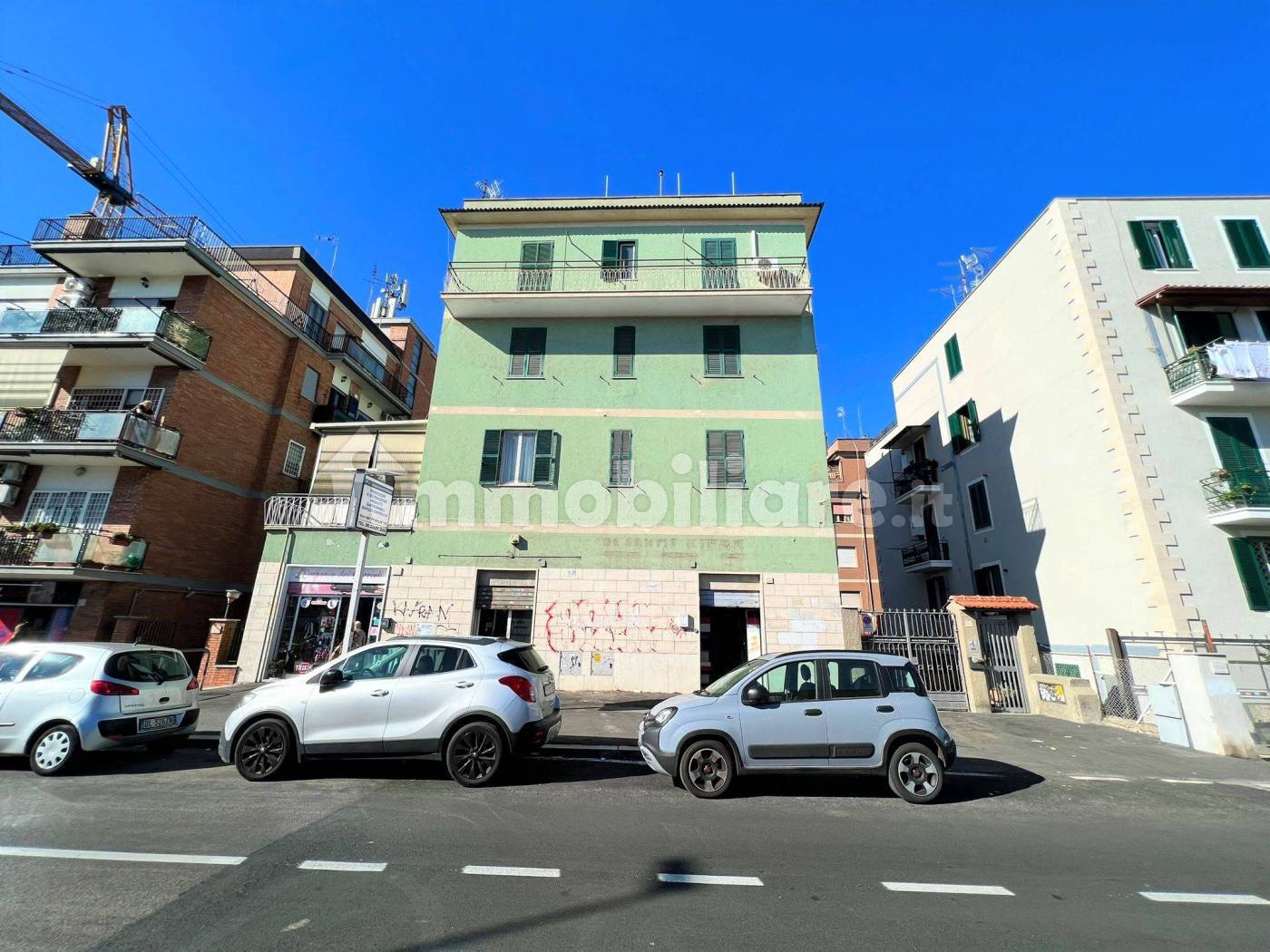 Locale commerciale in Vendita