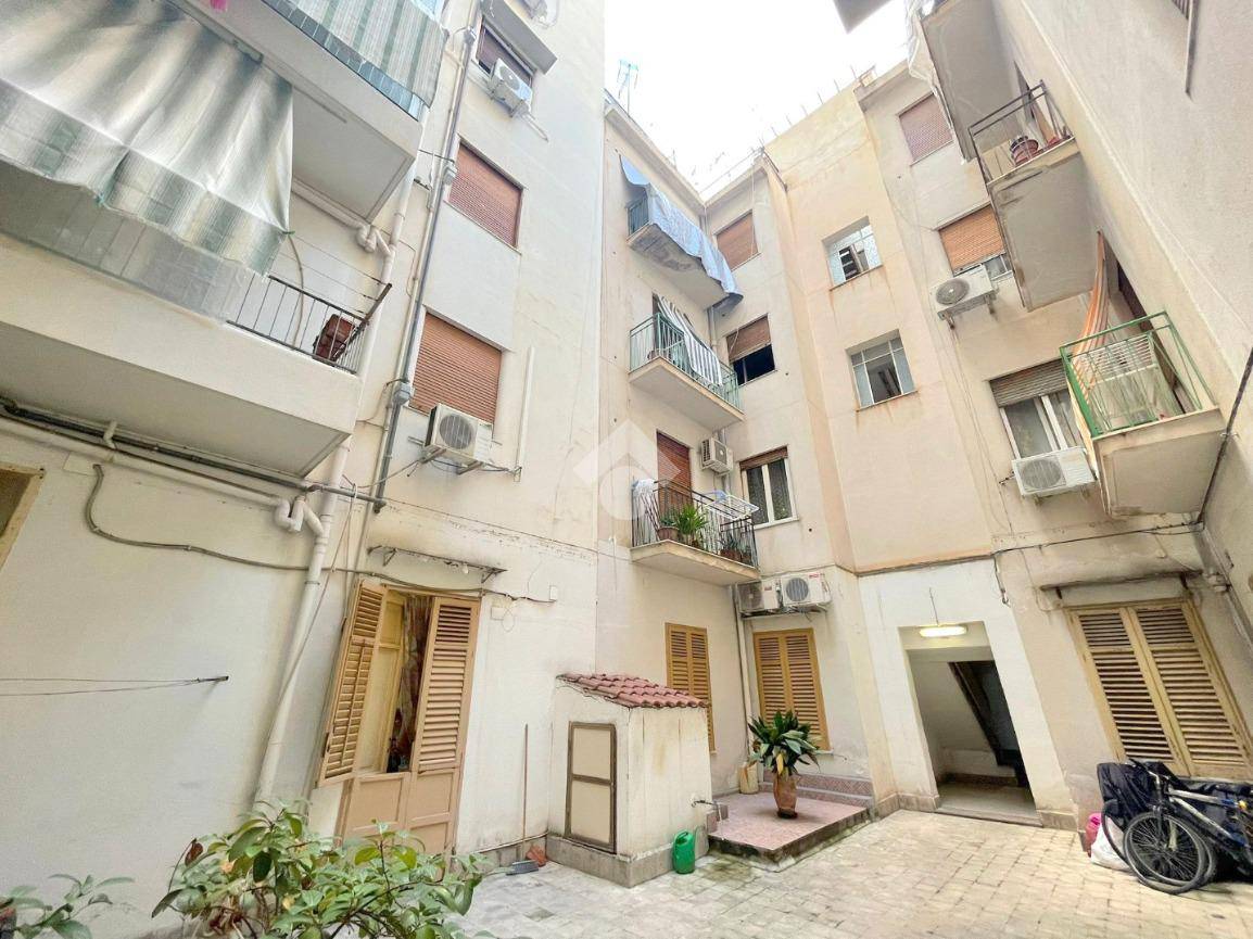 Trilocale via Filippo de Lignamine 7, Noce, Palermo
