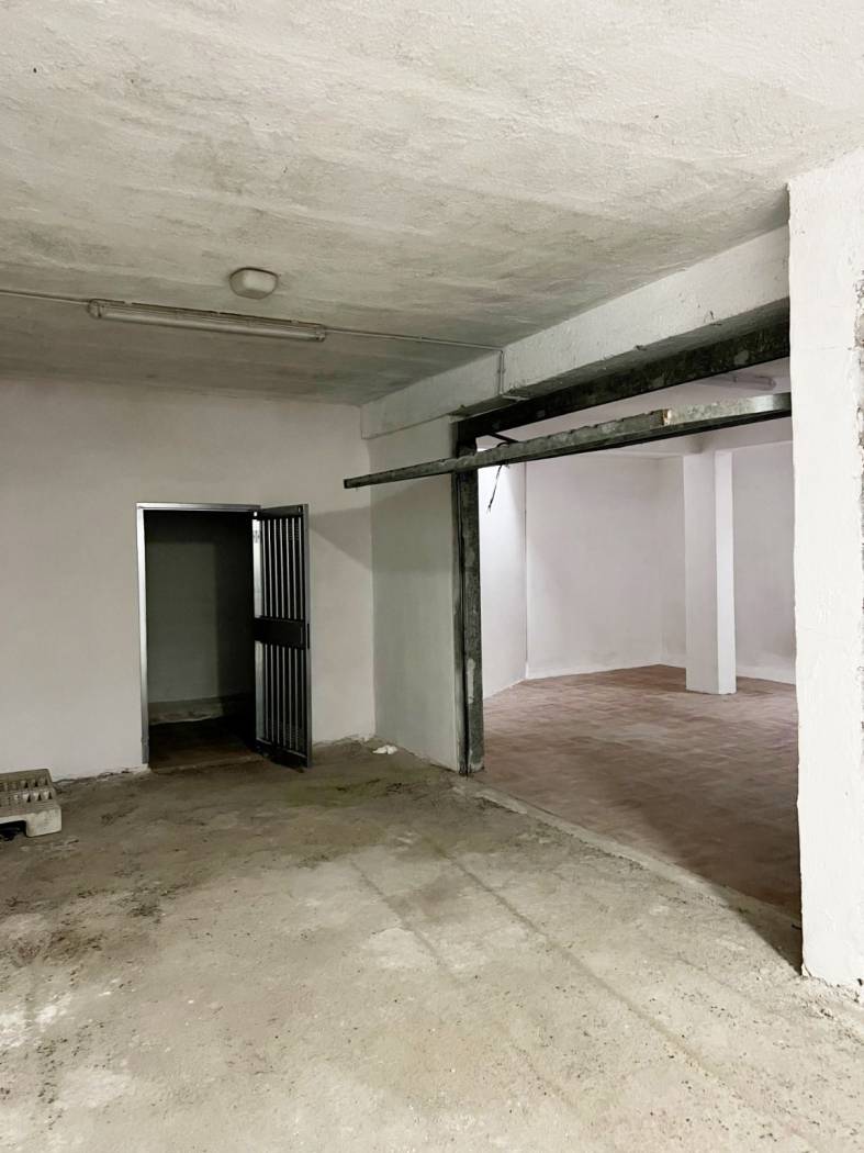 Garage - Box in Vendita