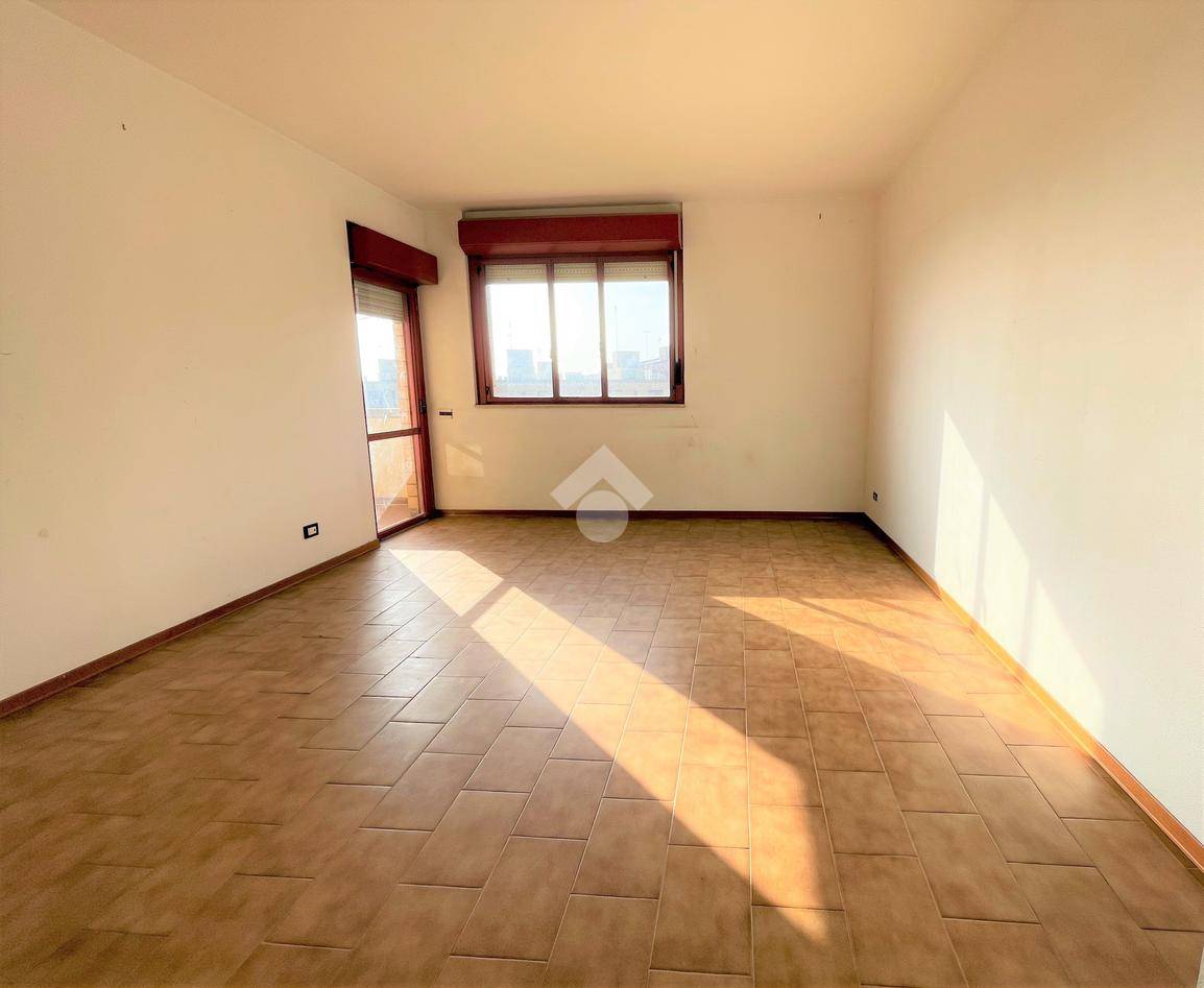 Quadrilocale viale Le Corbusier 419, Q4, Latina