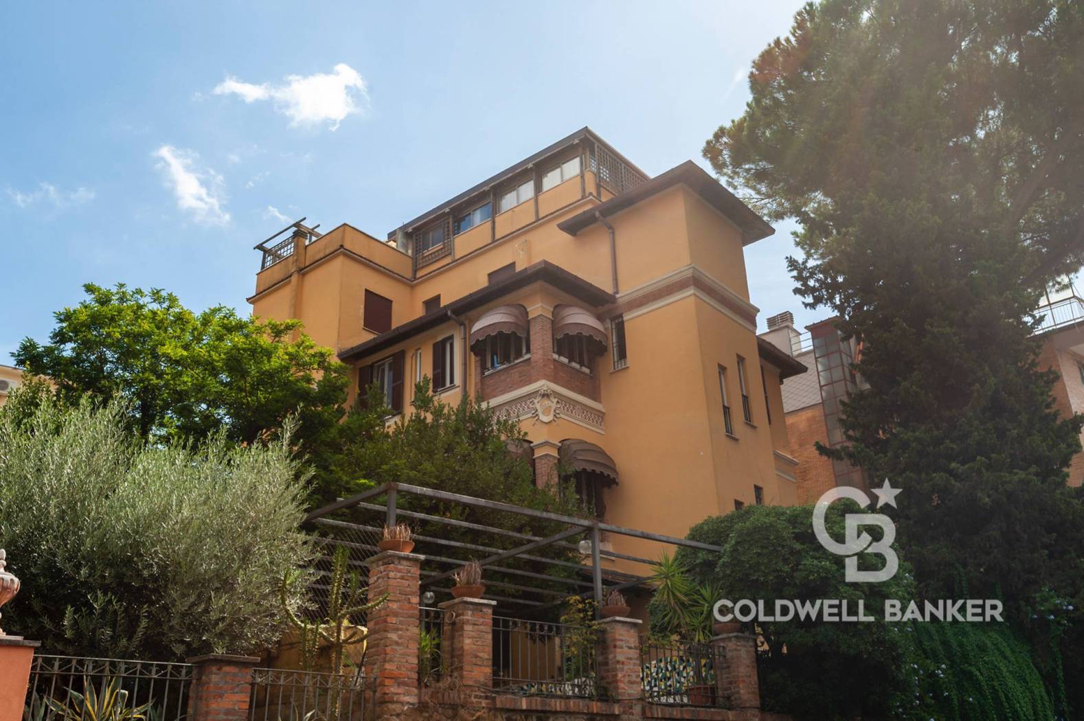 Appartamento via Monte Bianco 20, Città Giardino, Roma
