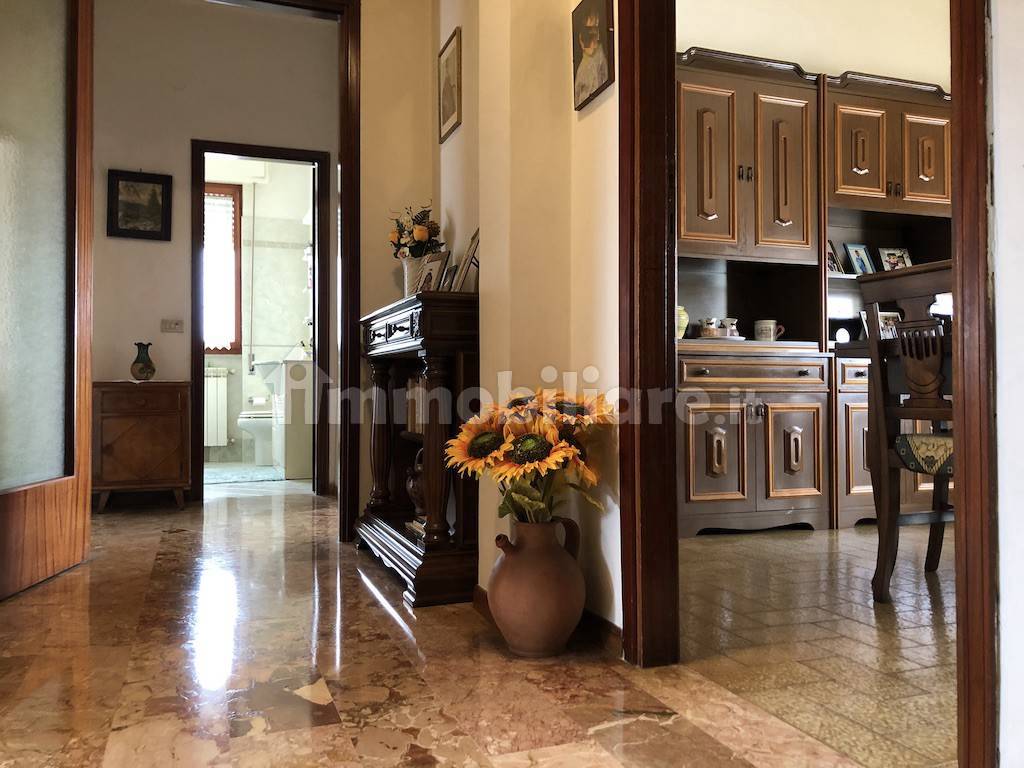 Quadrilocale via Lorenzo Valla 28, Mezzana, Prato