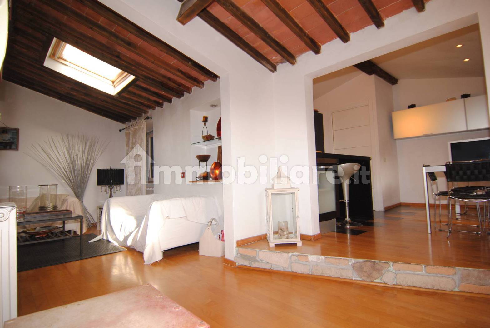 Quadrilocale ottimo stato, quarto piano, Via Grande - Piazza della Repubblica, Livorno