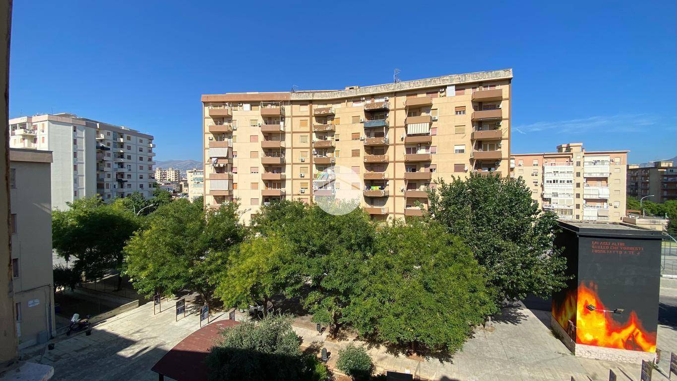 Appartamento piazzale Anita Garibaldi 3, Settecannoli, Palermo